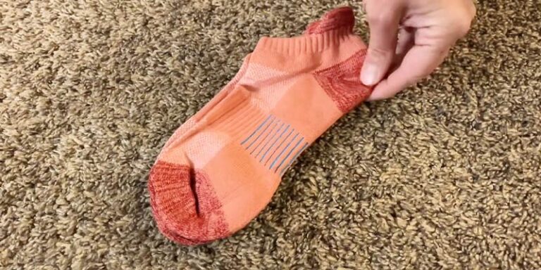 What Is Socks in Spanish?